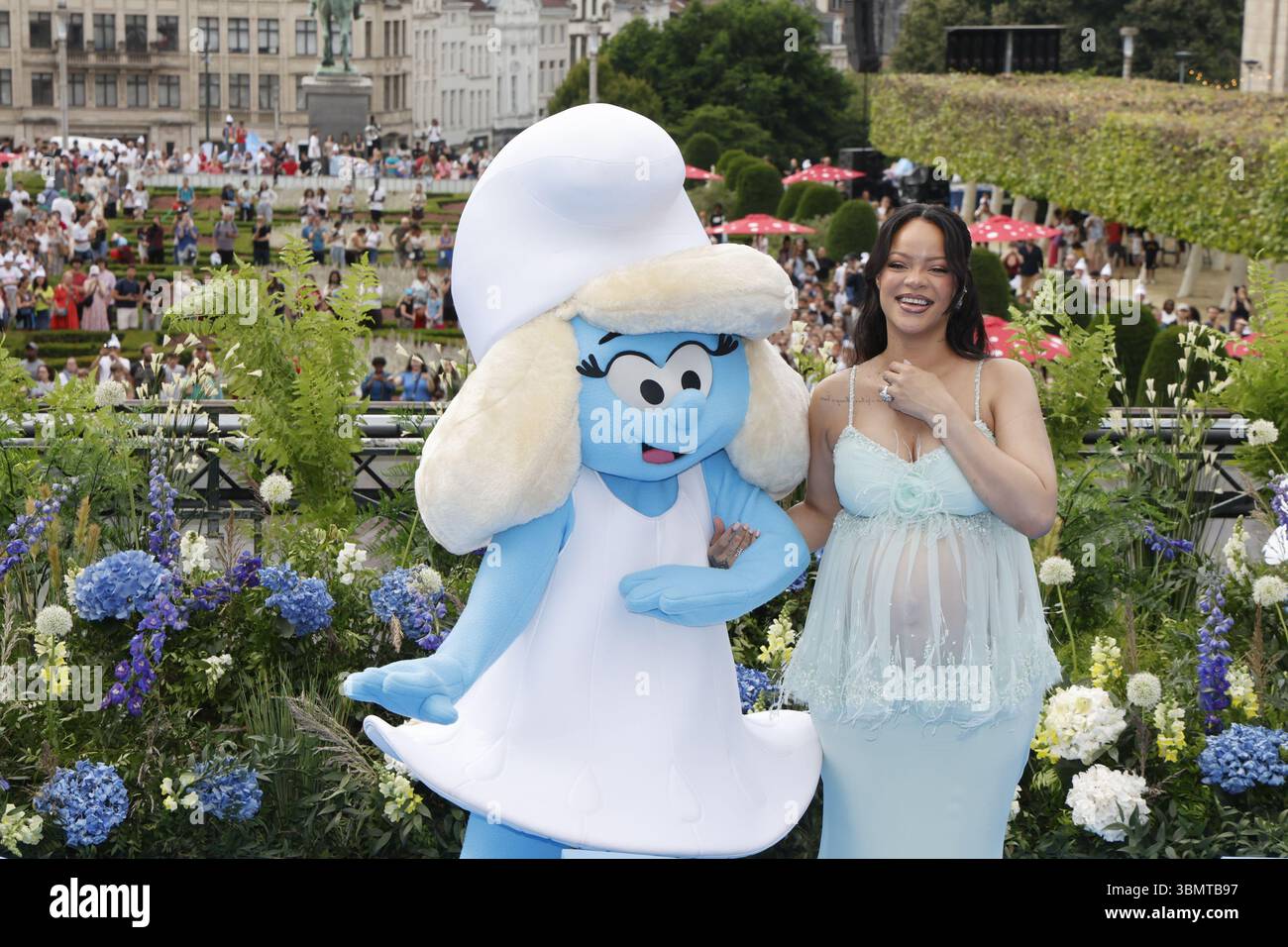 Singer Robyn Rihanna Fenty pictured at the world premier of the new ...