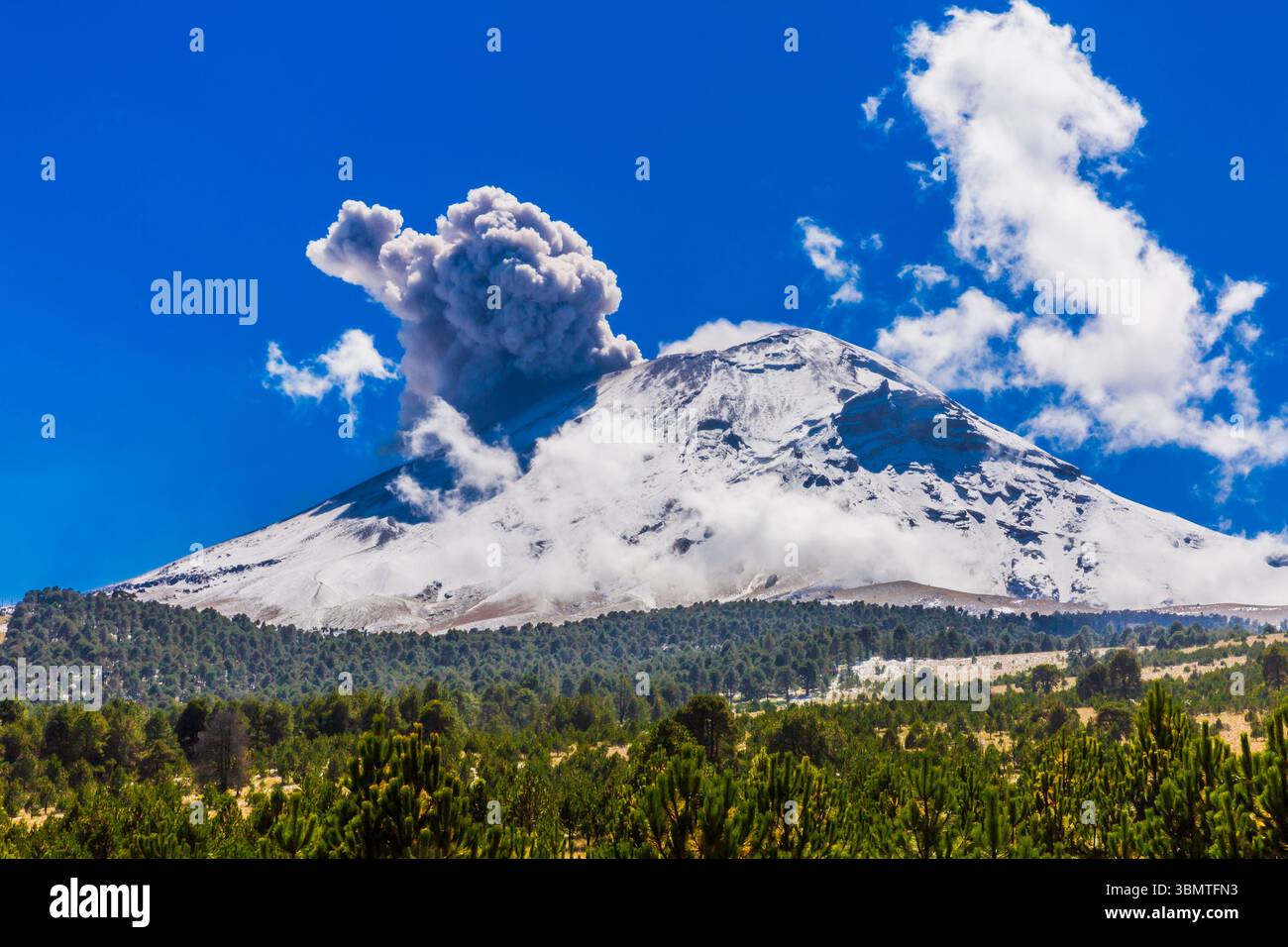 Popocatepetl Volcano, Mexico. Is an active volcano emblematic of Mexico ...