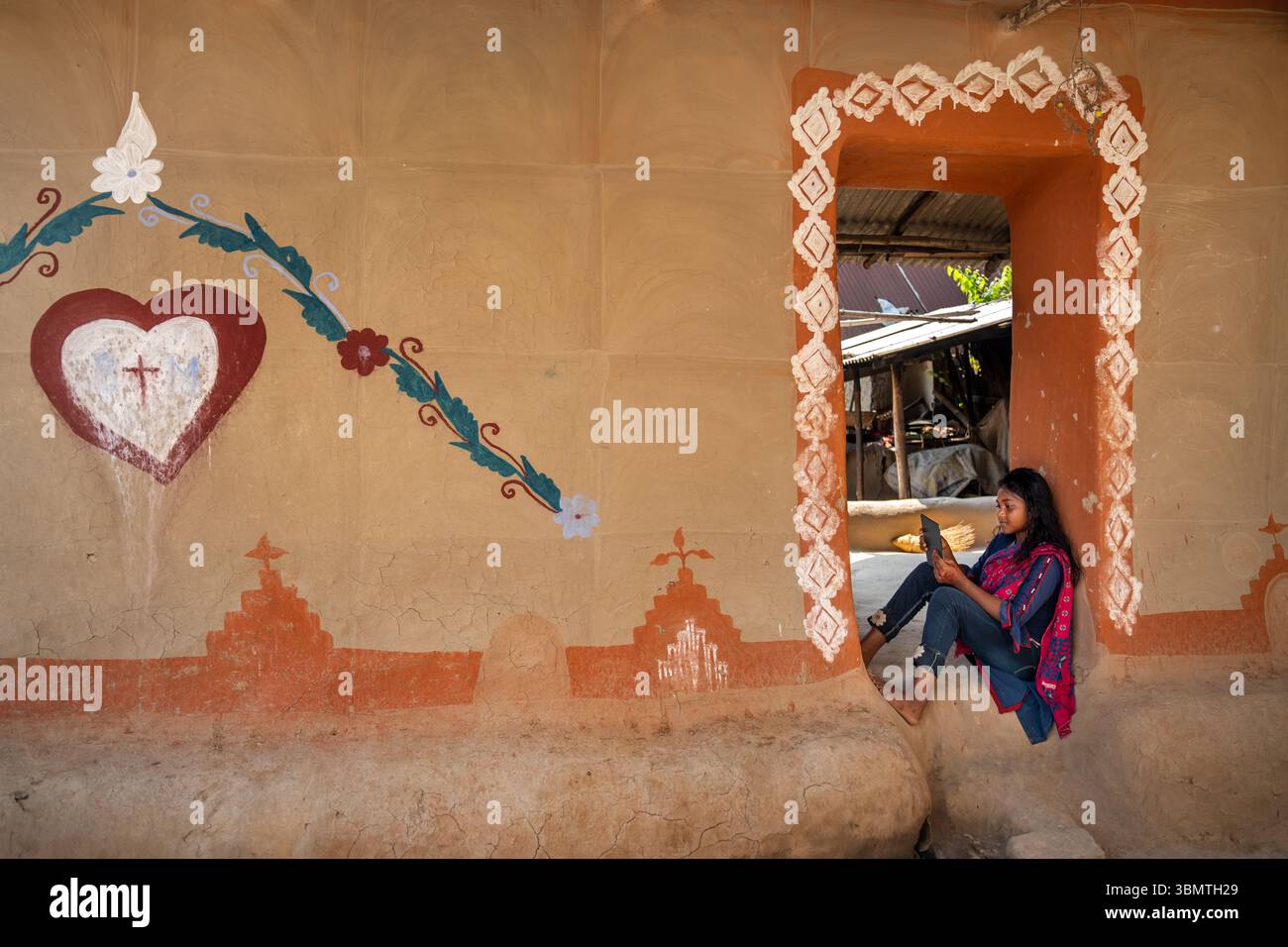 Bangladesh eco friendly house hi-res stock photography and images - Alamy