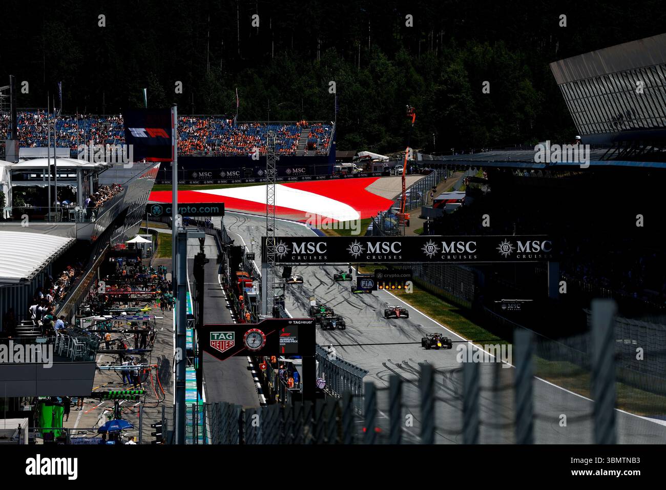 Atmosphere main straight starting grid during the Formula 1 MSC Cruises ...