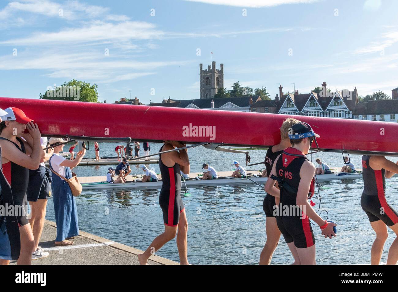 Henley on Thames , Berkshire. U.K. 28 June 2025 Competing crews take to ...