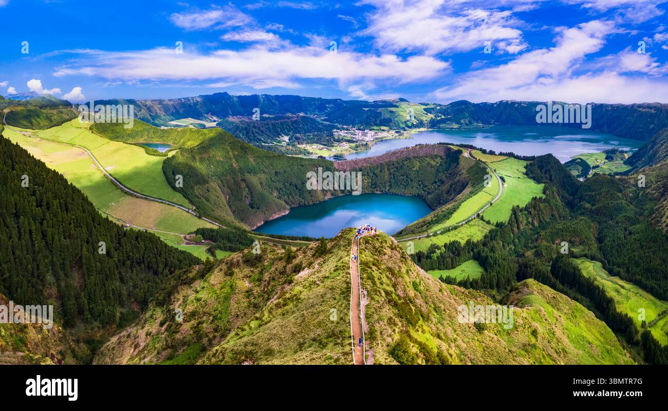 Azores island most beautiful scenic places - wonderful emerald lakes ...