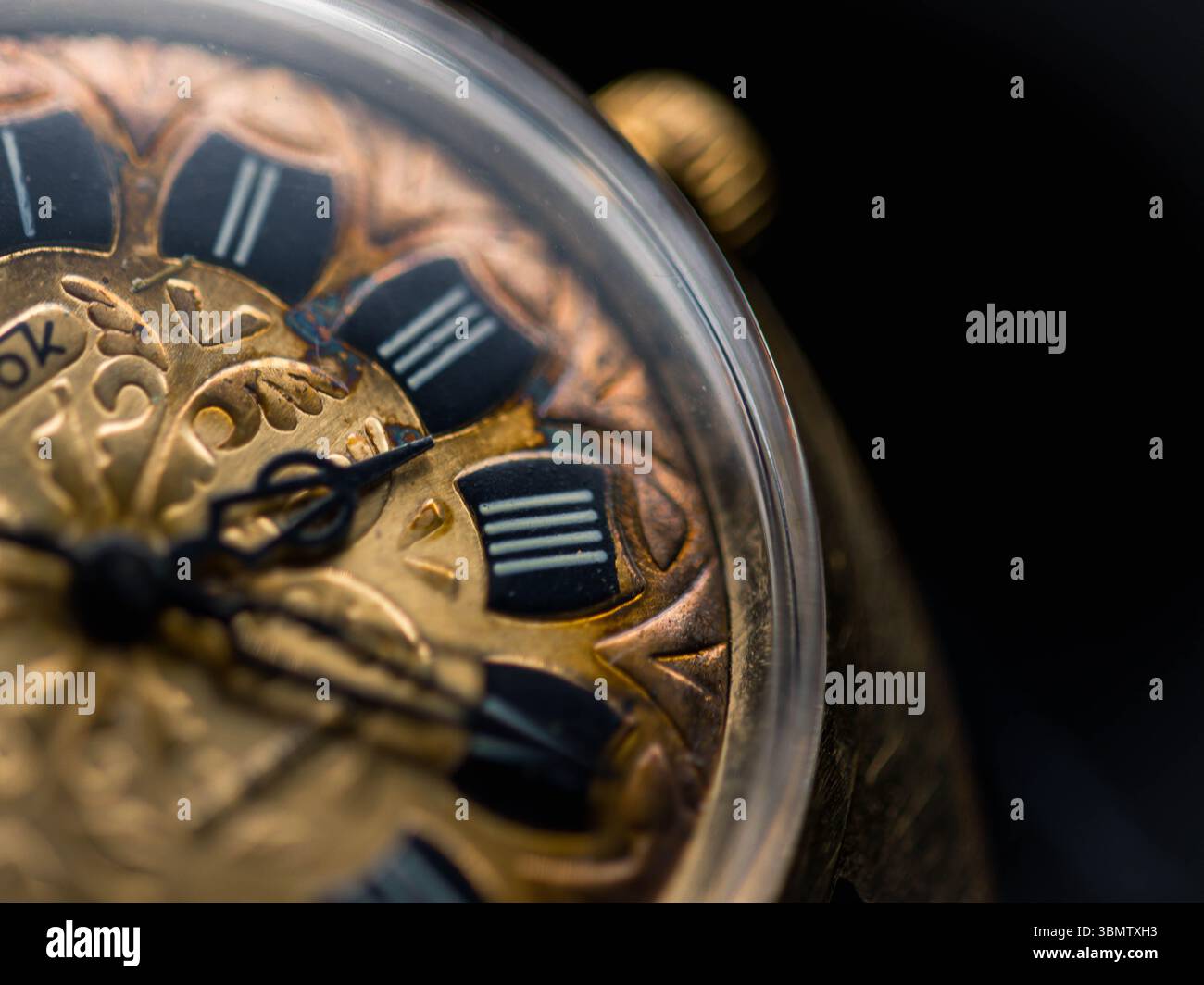 Watch parts hi-res stock photography and images - Alamy