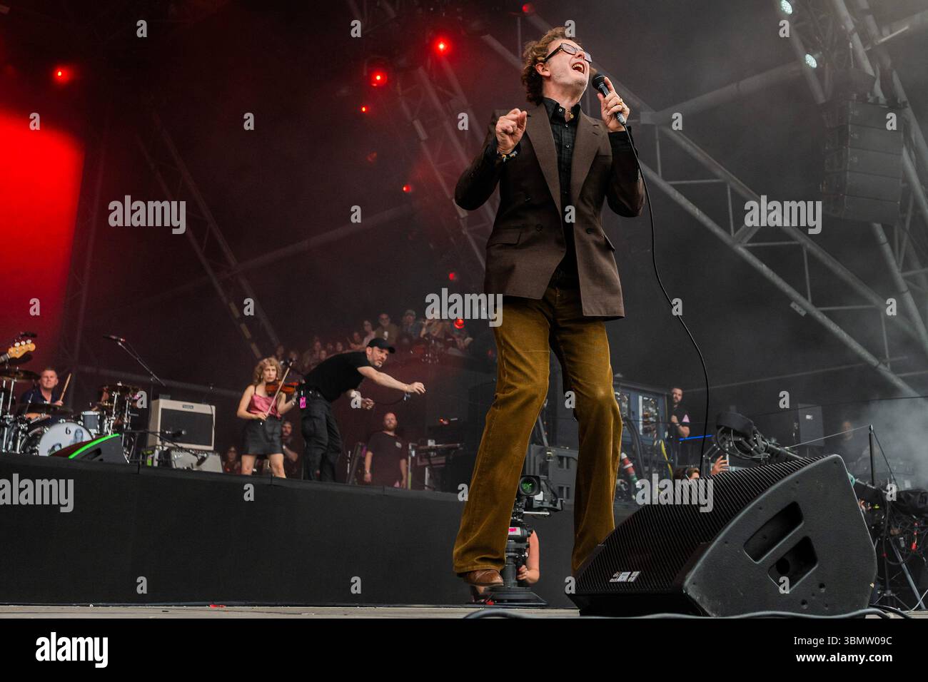Glastonbury, UK. 28th June, 2025. Jarvis Cocker and Pulp are the 'surprise' act, Patchwork, on ...