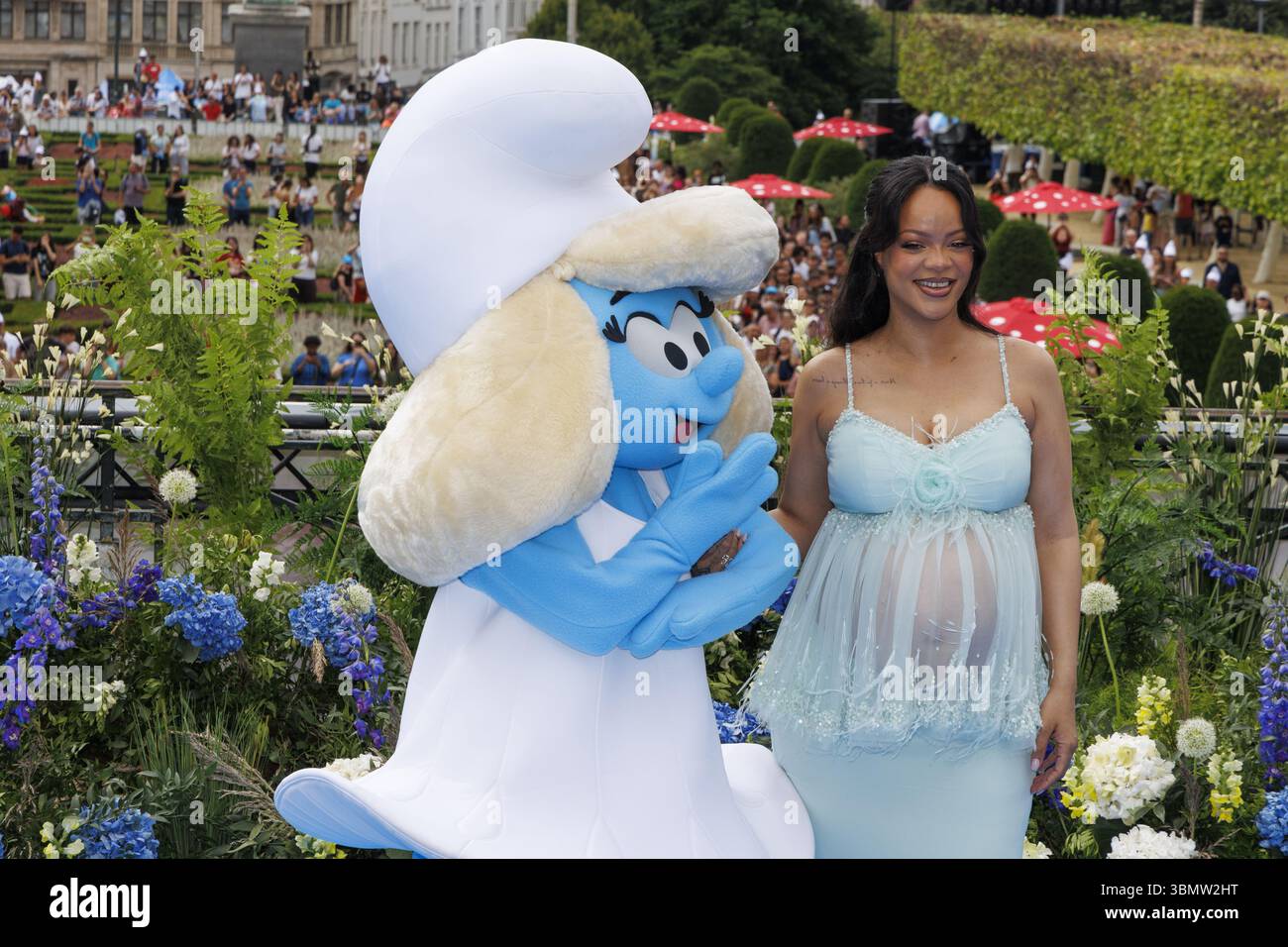 Singer Robyn Rihanna Fenty poses with Smurfette at the world premier of ...