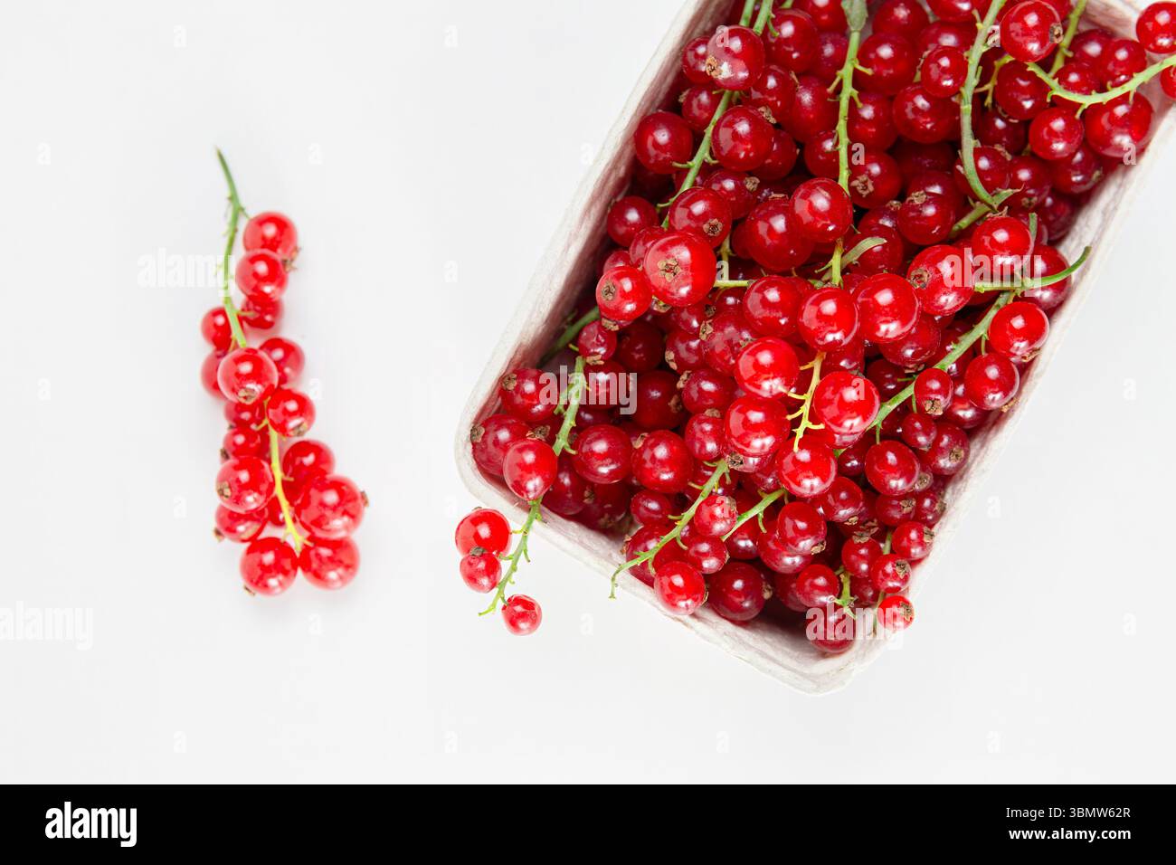Red currants bright berries hi-res stock photography and images - Alamy