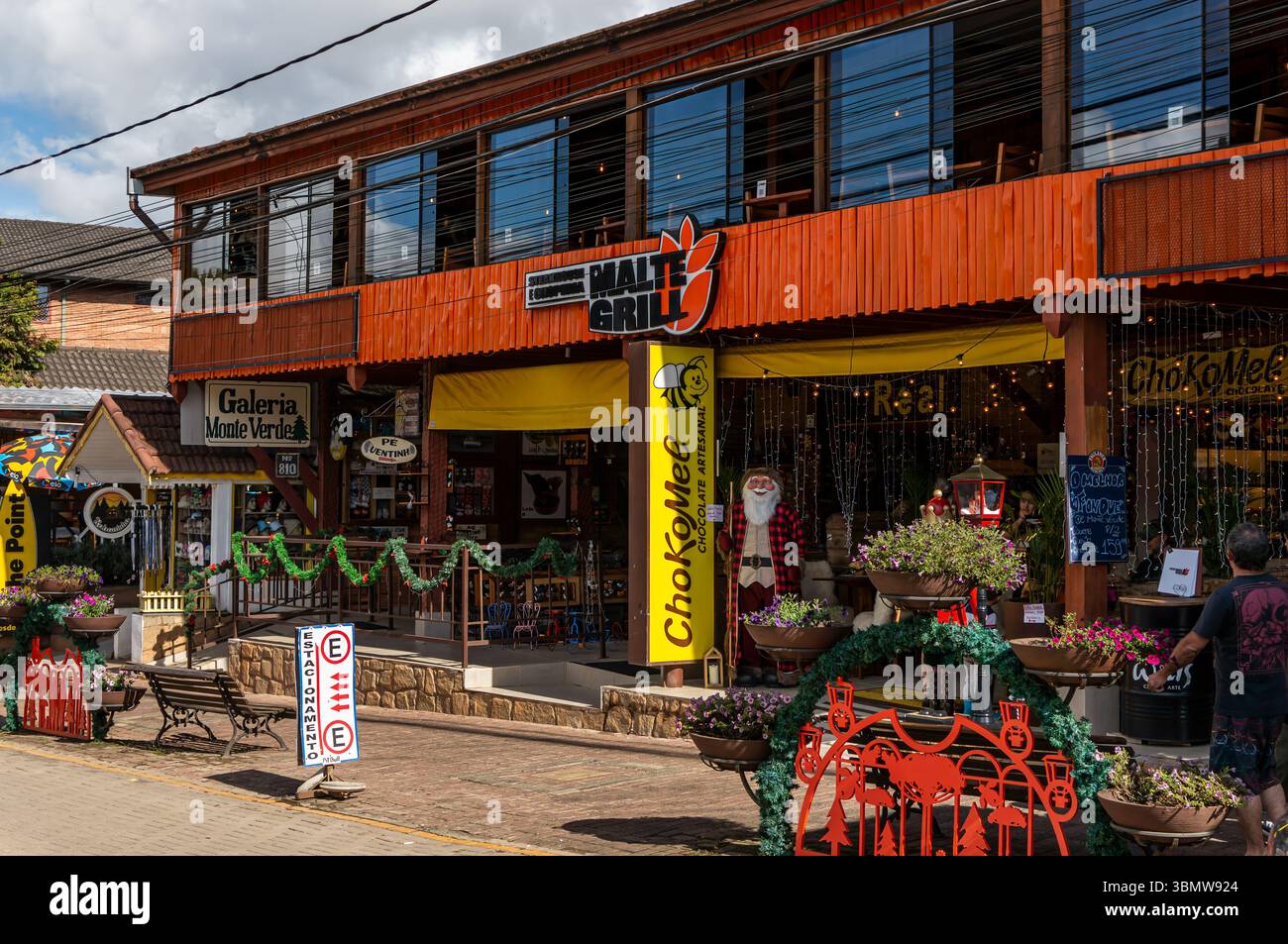 MONTE VERDE, CAMANDUCAIA, MINAS GERAIS - BRAZIL - NOV 14, 2022: Malt Grill and ChokoMel shops ...