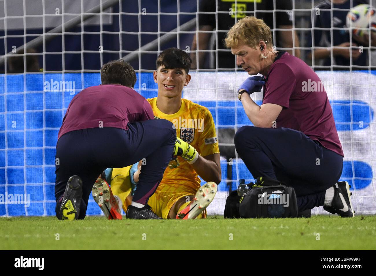 BRATISLAVA - England U21 goalkeeper James Beadle (c) at the National ...