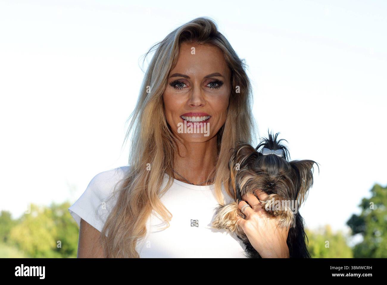 Jenice Deutsche Sängerin und Model Jenice Franziska Czurratis posiert ...