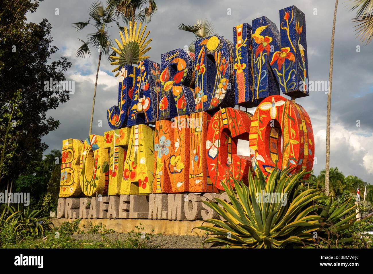 Dr. Rafael Ma. Moscoso National Botanical Garden in Santo Domingo ...