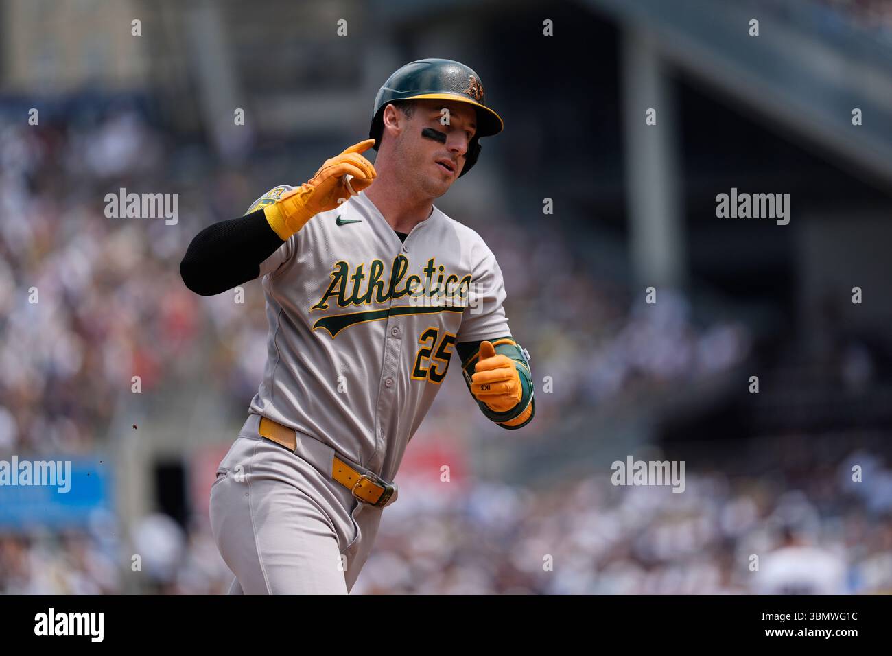 BRONX, NY - JUNE 28: Athletics Designated Hitter Brent Rooker (25 ...