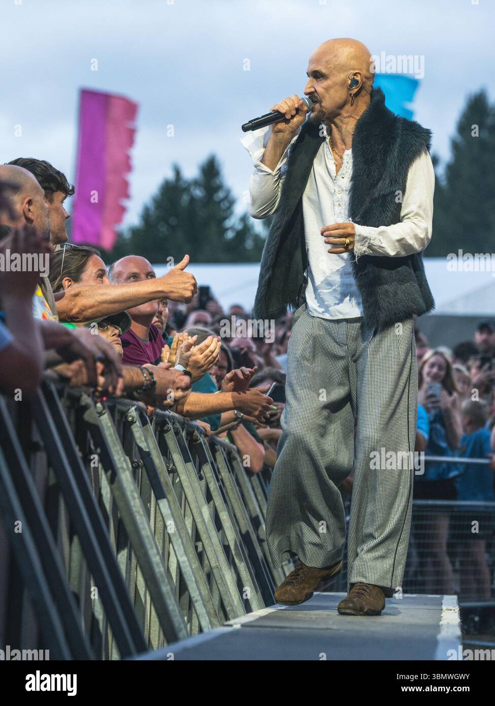 Cannock Chase, Staffordshire, UK. 28th June 2025. James Performing on ...