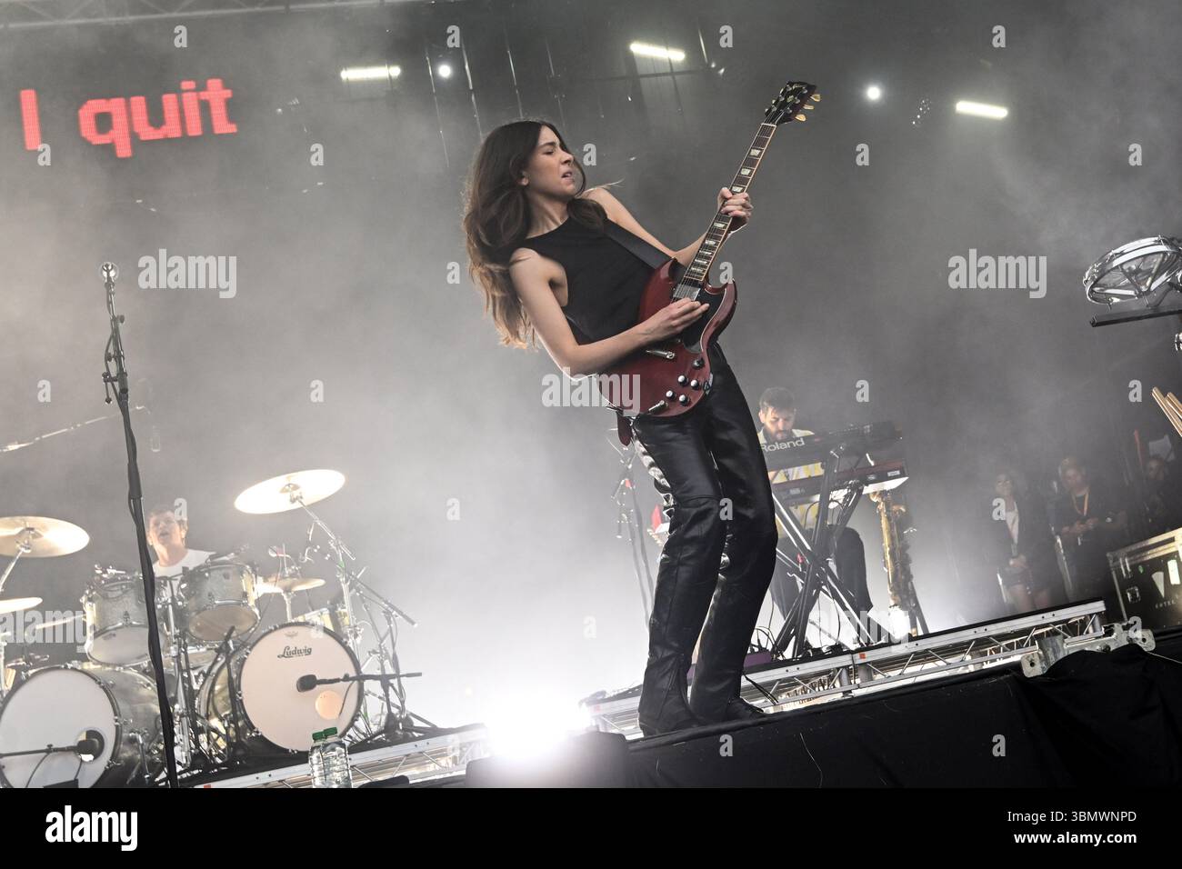 Somerset, UK. 28 June 2025. Haim performing during the Glastonbury ...