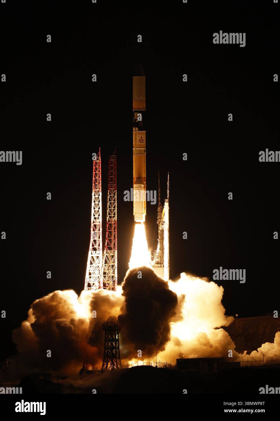 A Japanese H2A rocket, carrying a satellite for greenhouse gas and ...