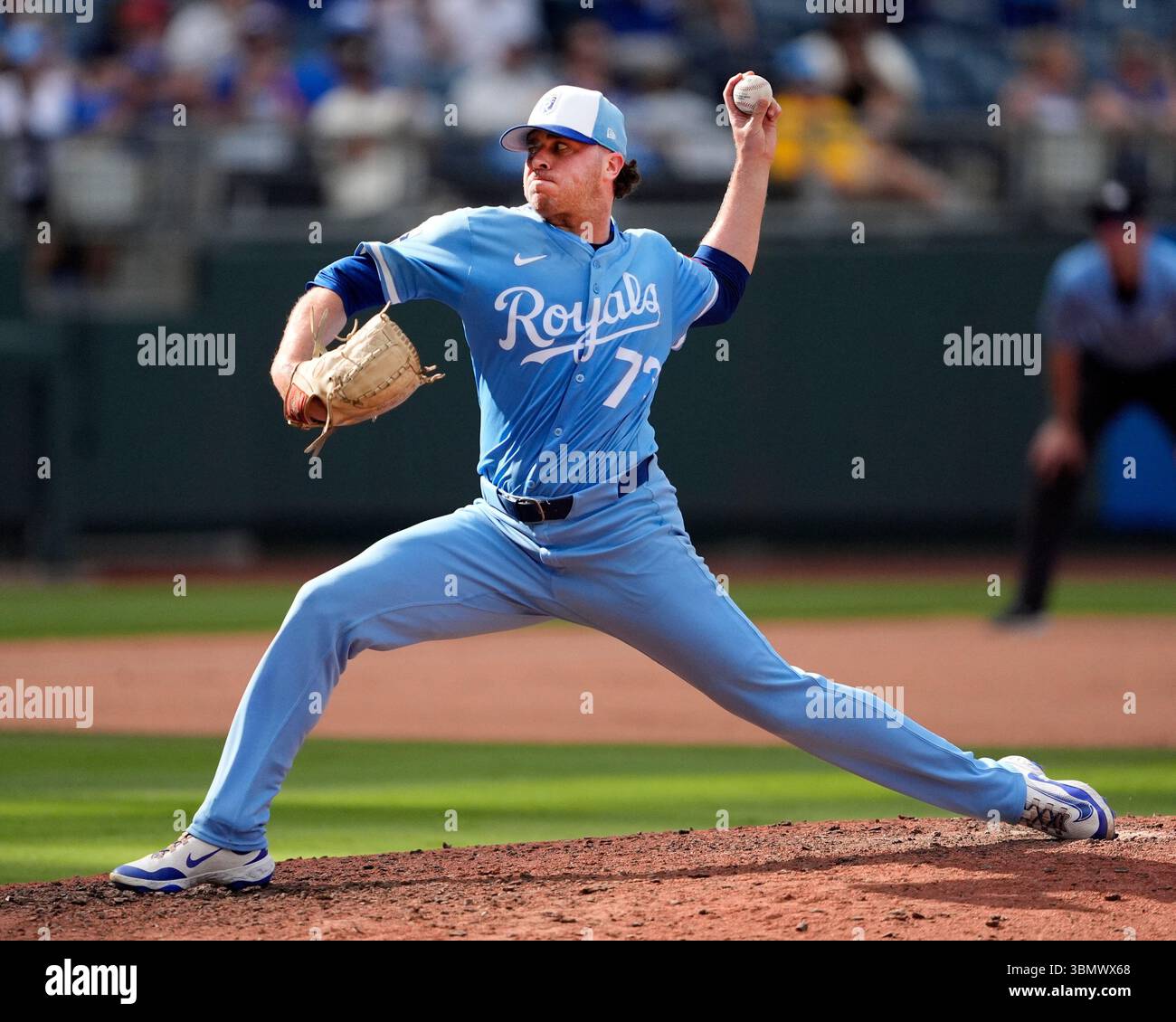 June 28, 2025: Kansas City Royals pitcher Sam Long (73) comes in relief ...