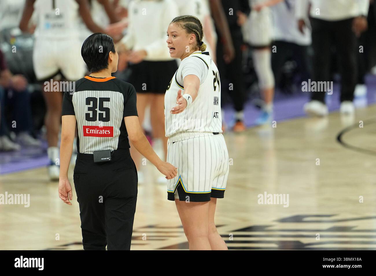 United States. 27th June, 2025. Chicago Sky guard Rachel Banham (24 ...