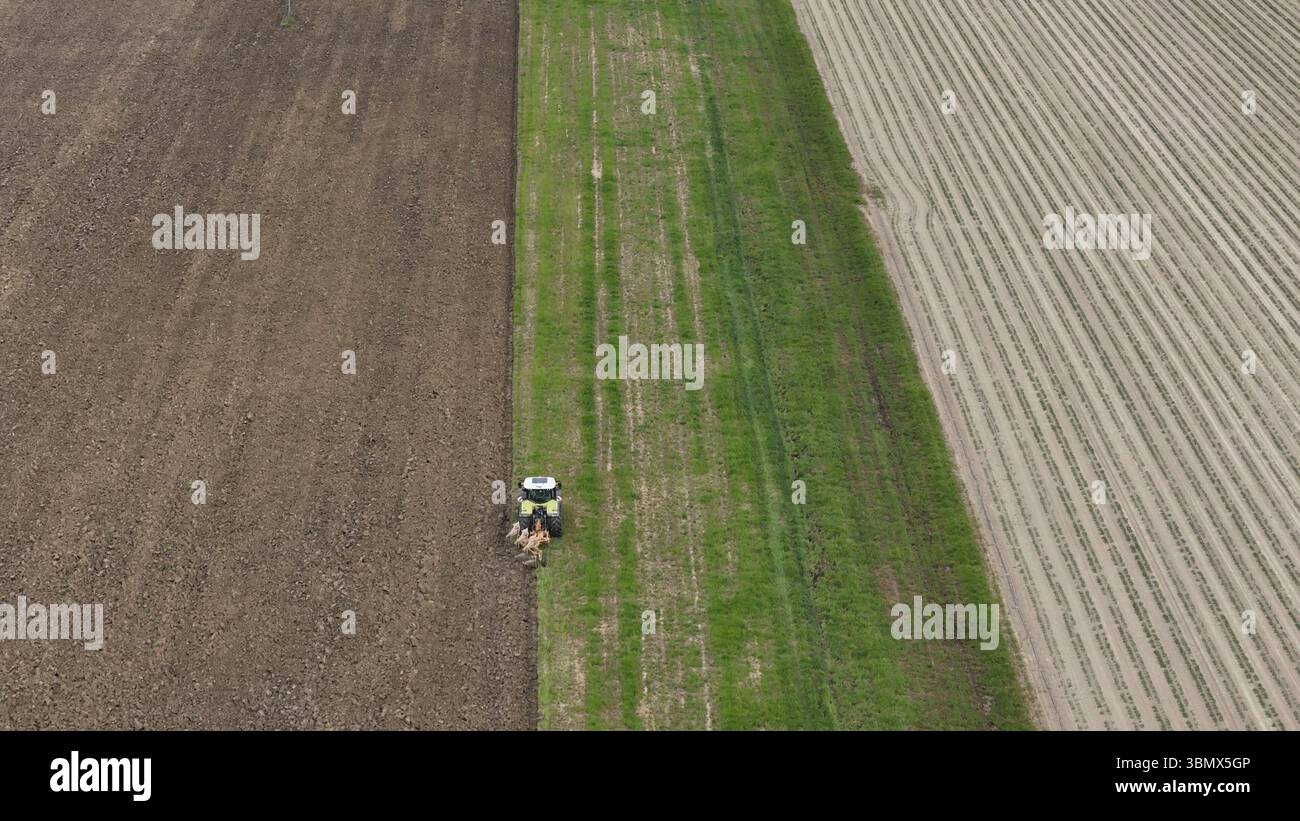 Neat visual contrast hi-res stock photography and images - Alamy