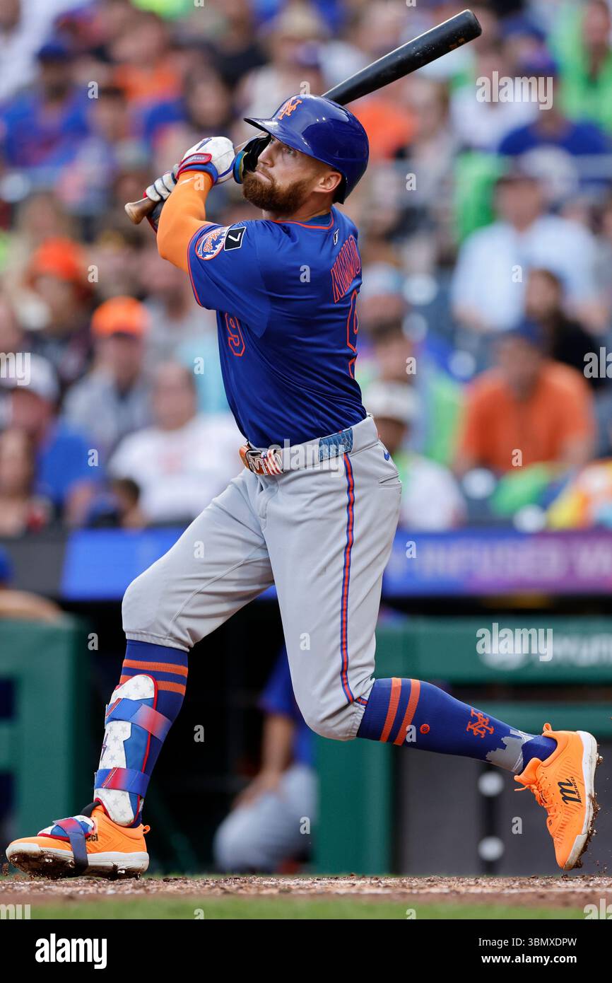 PITTSBURGH, PA - JUNE 28: Brandon Nimmo #9 of the New York Mets bats ...