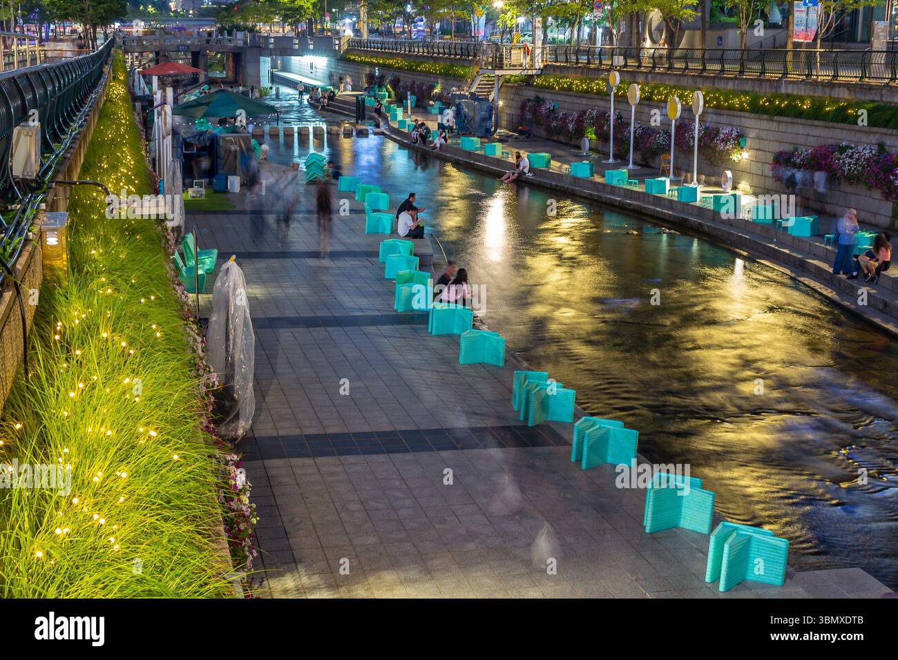 Seoul outdoor library hi-res stock photography and images - Alamy
