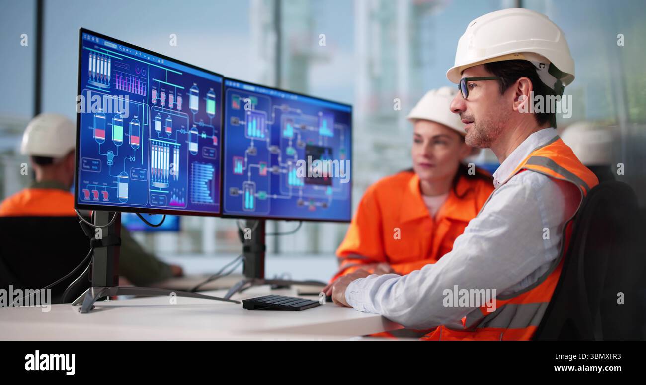 Woman engineer monitors factory hi-res stock photography and images - Alamy