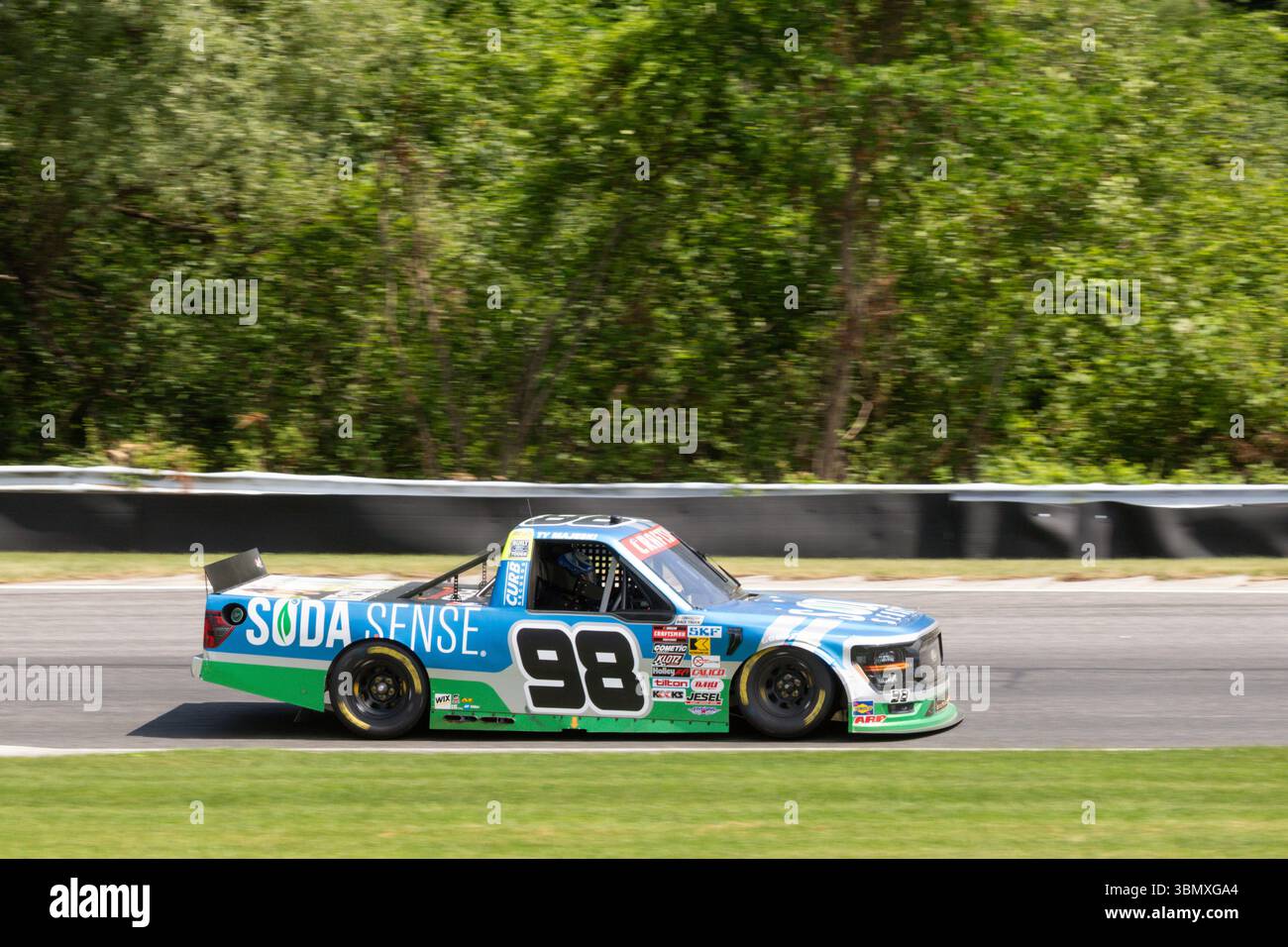 LAKEVILLE, CT - JUNE 28: Ty Majeski (#98 ThorSport Racing Soda Sense ...
