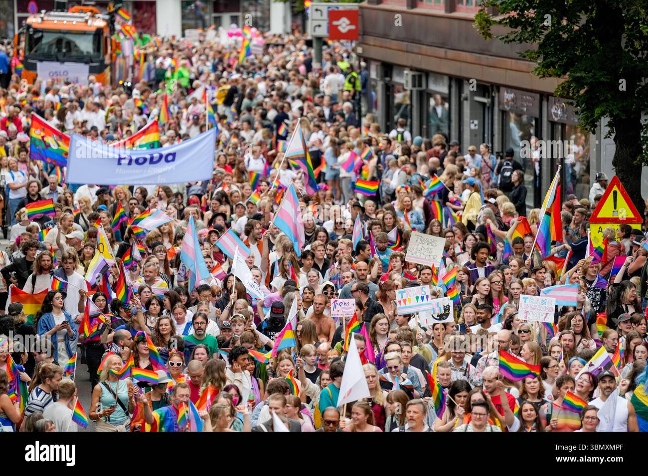 Oslo, Norway. 28th June, 2025. Oslo 20250628. The Pride parade in Oslo ...