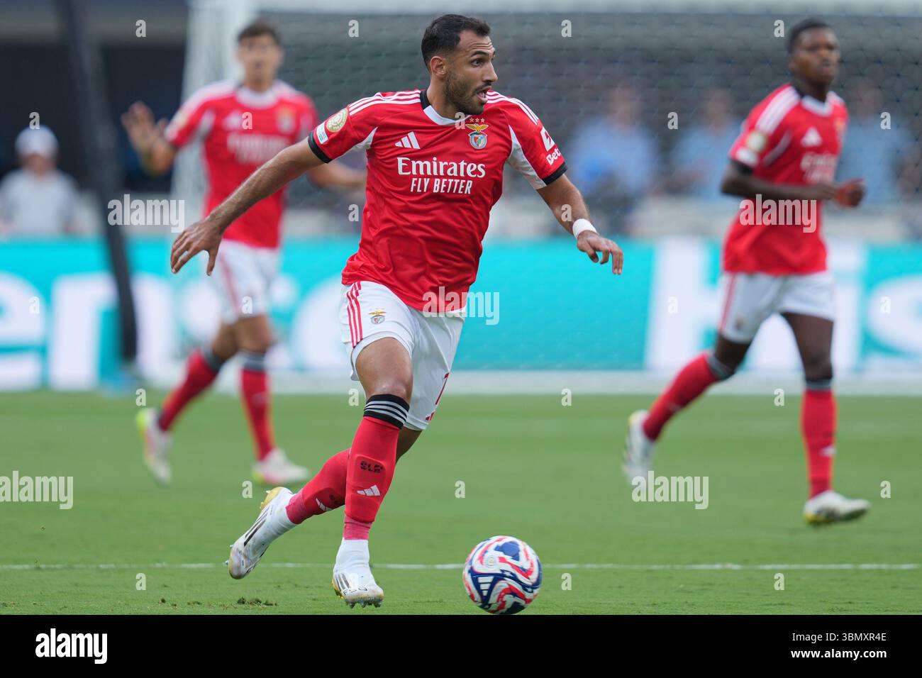Charlotte, USA. 28th June, 2025. Vangelis Pavlidis (C) of SL Benfica ...