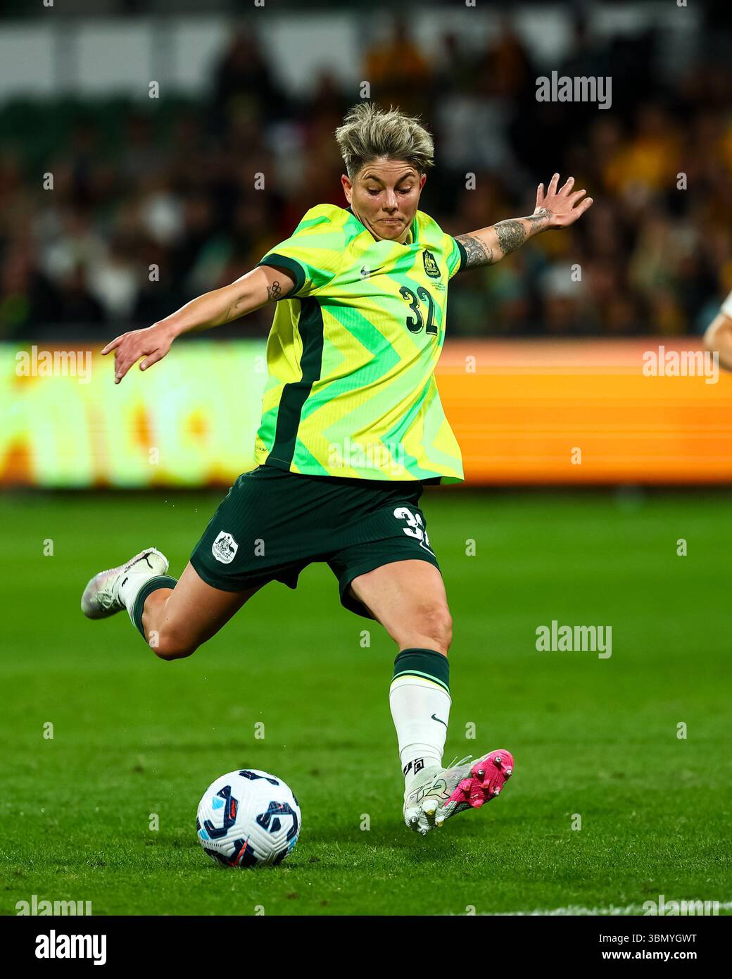 Michelle Heyman (32 Australia) shoots to the goal during the Women’s ...