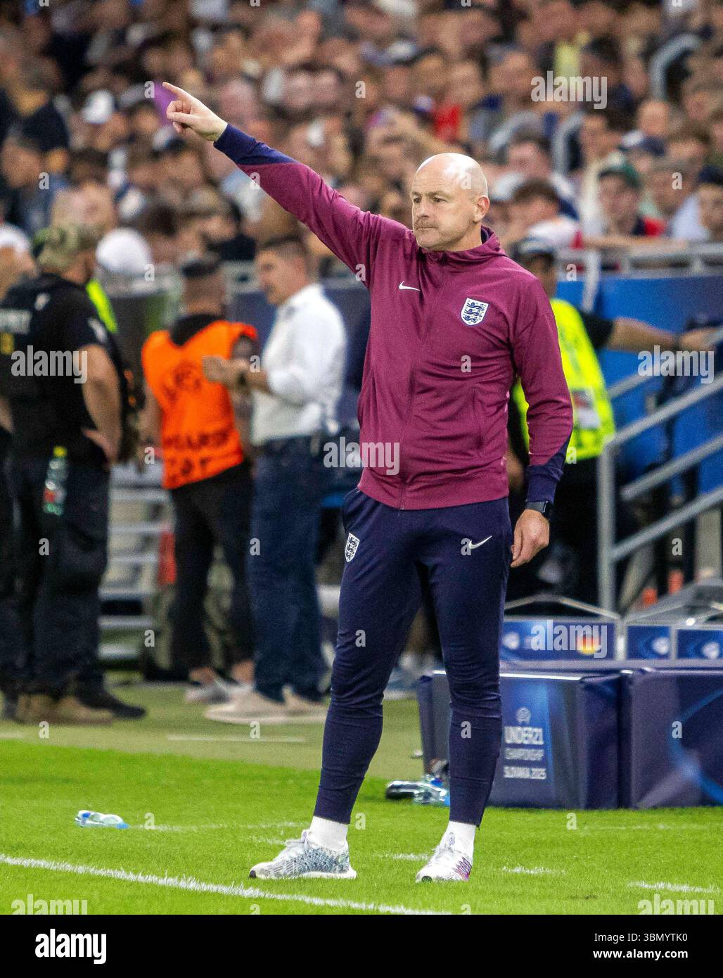 England head coach Lee Carsley on the touchline during the UEFA Under ...