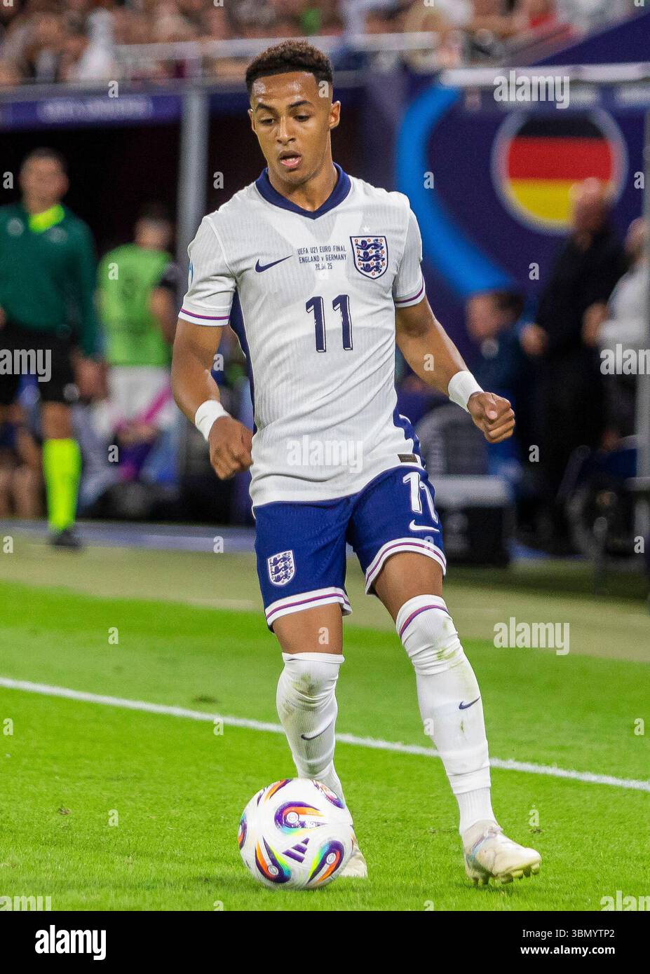 England's Omari Hutchinson during the UEFA Under 21 Championship Final ...