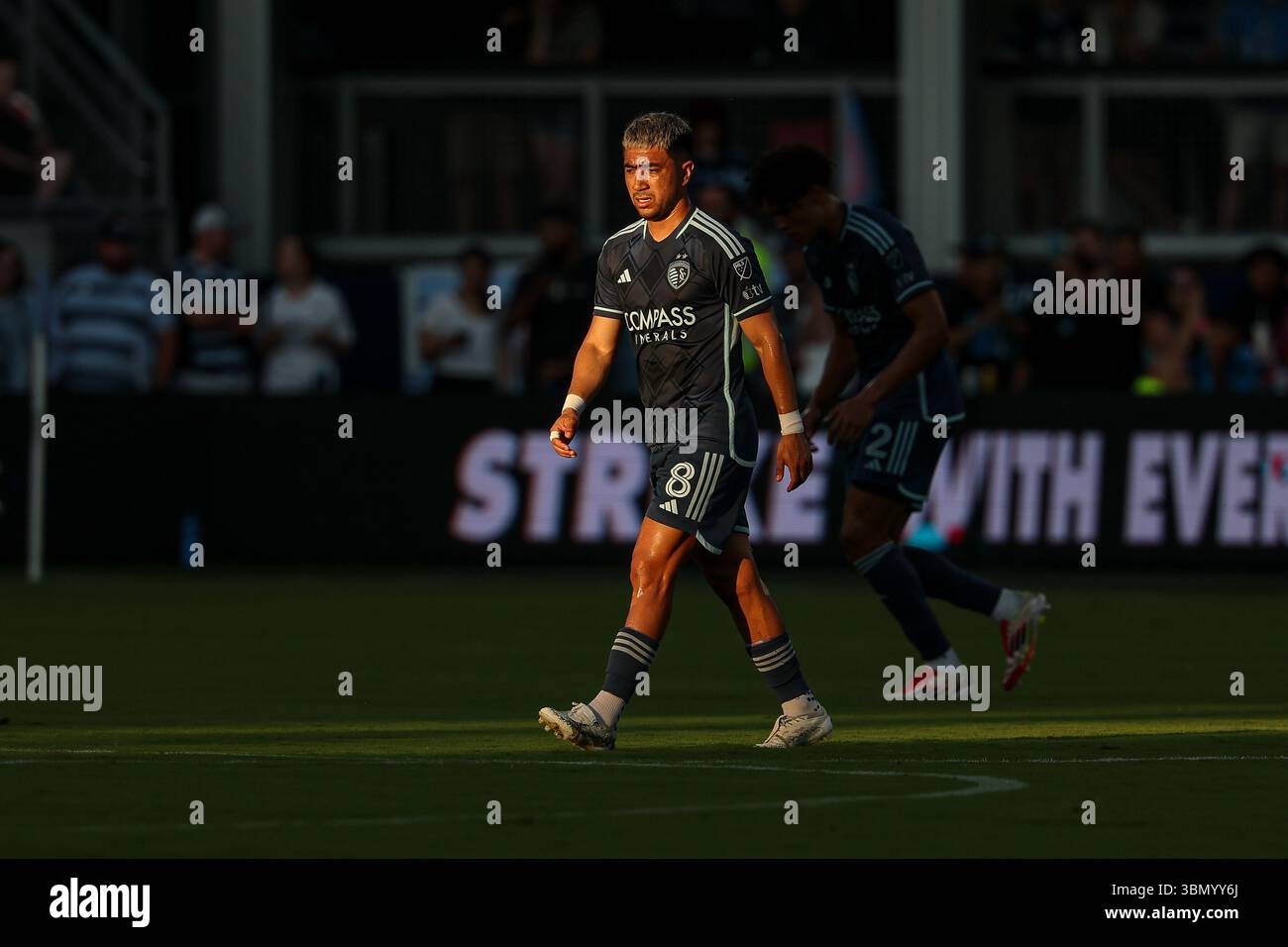 June 28, 2025: Sporting Kansas City midfielder Memo Rodriguez (8) is ...