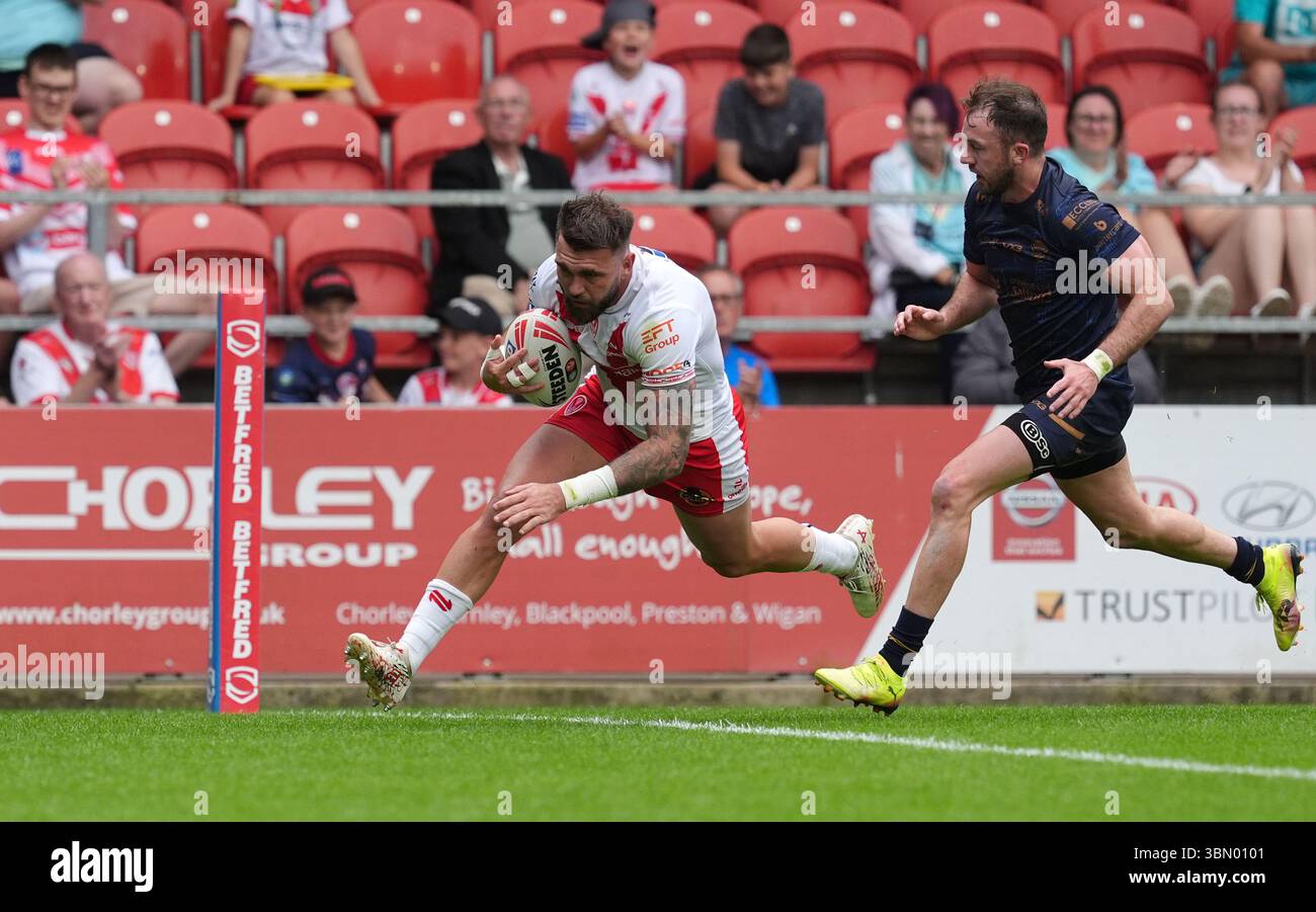 St Helen's Kyle Feldt scores their third try during the Betfred Super ...