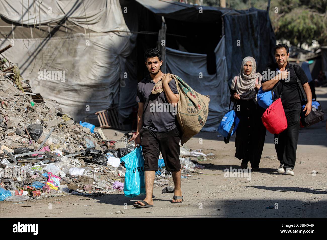 Residents of eastern Gaza begin evacuating their neighborhoods after ...