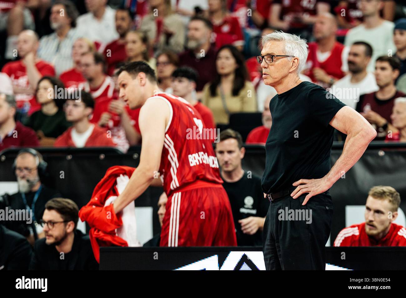 Gordon Herbert (Headcoach FC Bayern M?nchen) easyCredit Basketball ...