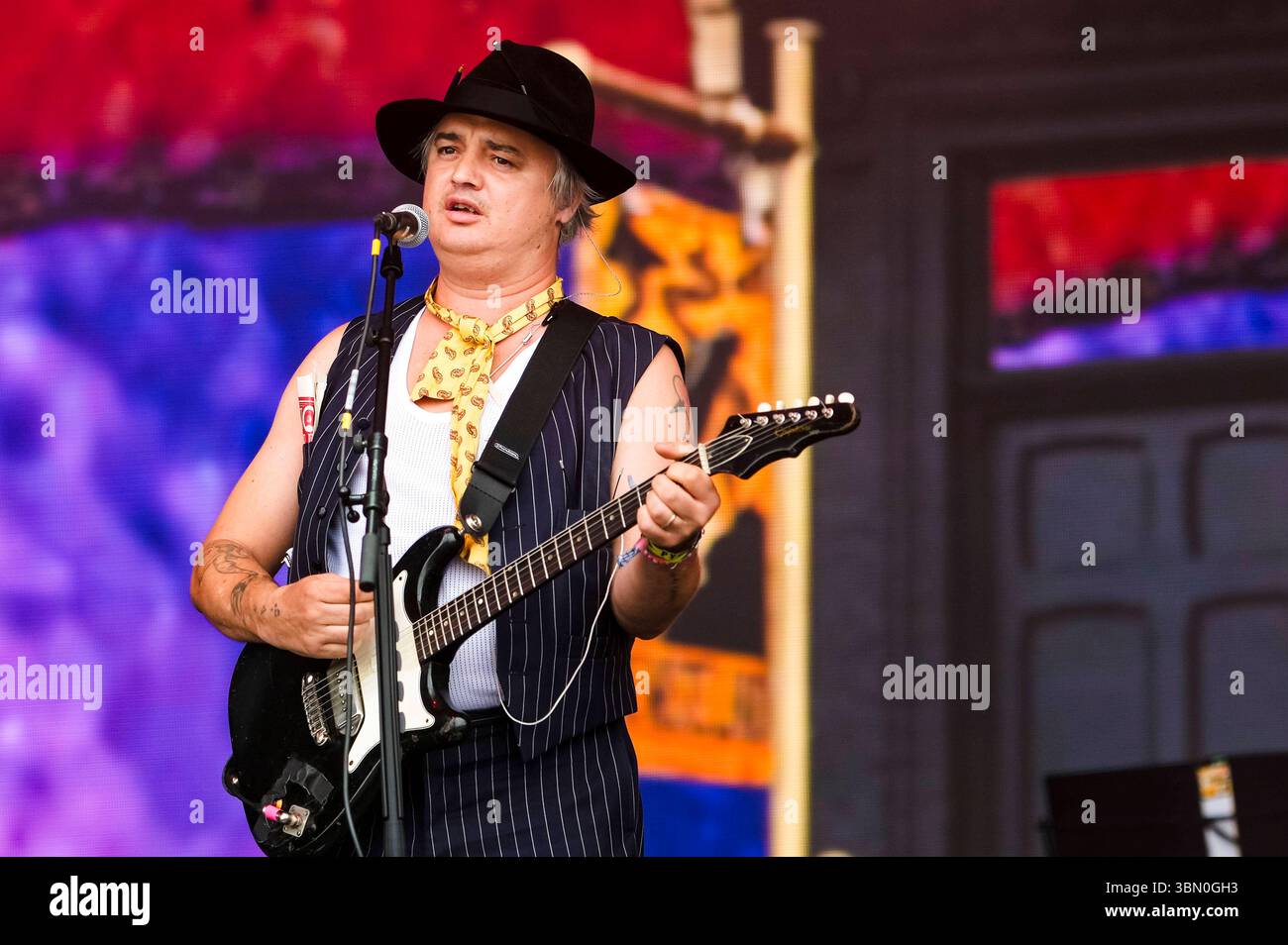 Peter Pete Doherty von The Libertines live auf dem Glastonbury Festival ...