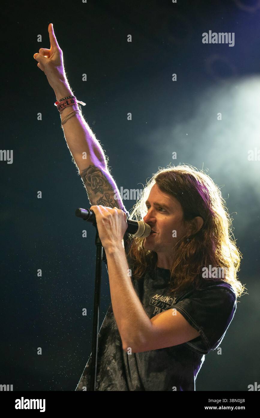 Milwaukee, USA. 26th June, 2025. Derek Sanders of Mayday Parade during ...