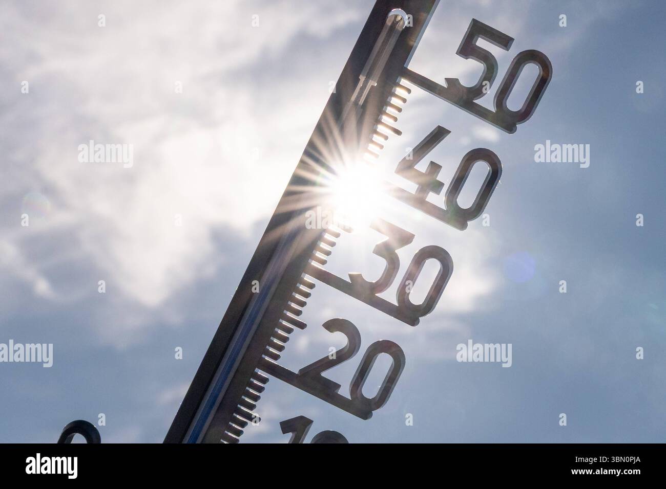 Hitzewelle in Europa: Temperaturen über 40 Grad 29.06.25, Selters: Symbolfoto, Illustrationsbild ...