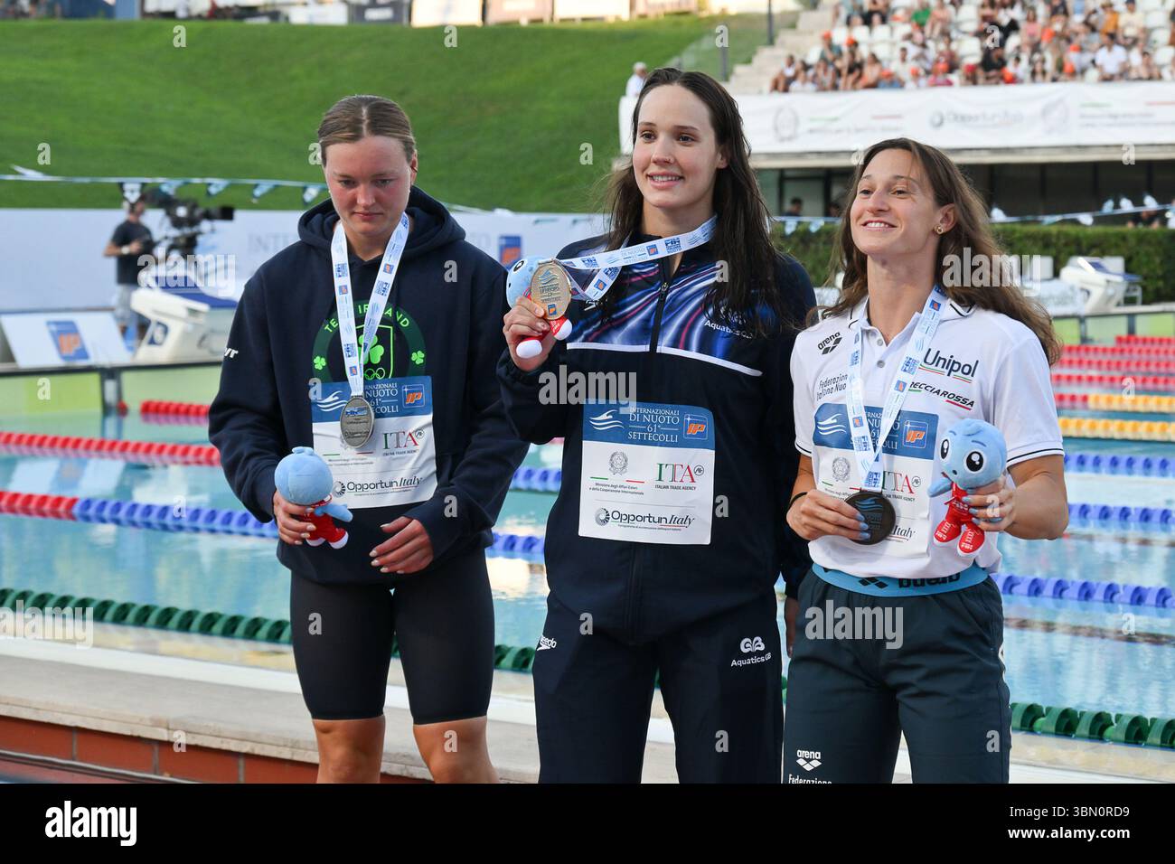 MC SHARRY Mona IRL Women 200m Breaststroke, EVANS Angharad GBR Women ...
