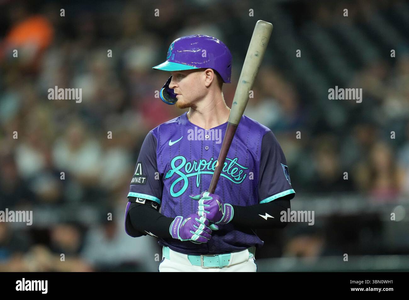 Arizona Diamondbacks' Pavin Smith steps in to bat against the Miami ...