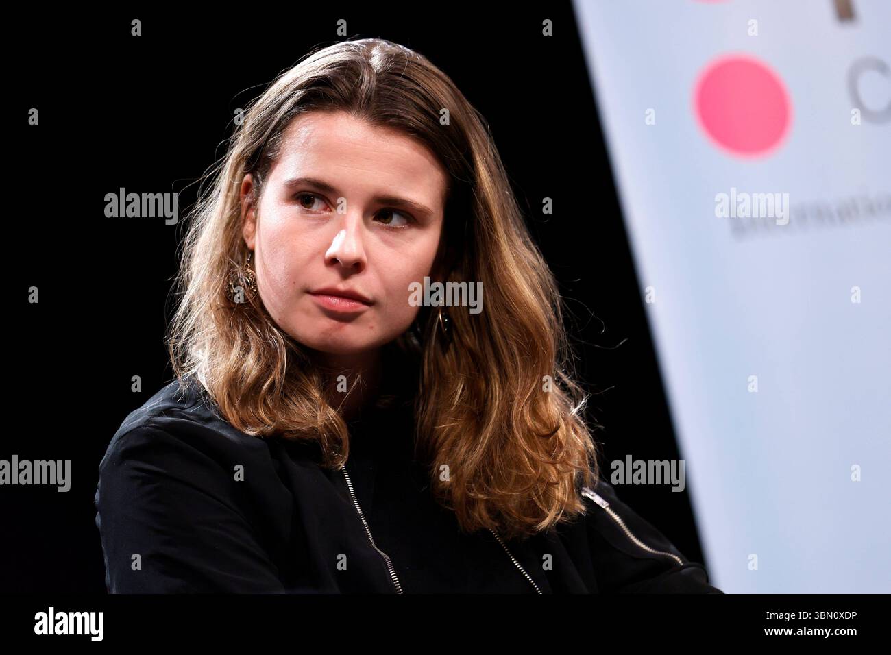 Klima-Aktivistin Luisa Neubauer in der Phil.Cologne-Veranstaltung Wie ...