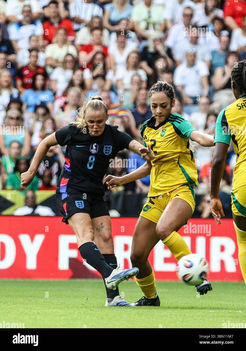 Leicester, England, June 29th 2025: Georgia Stanway (8 England) scores ...