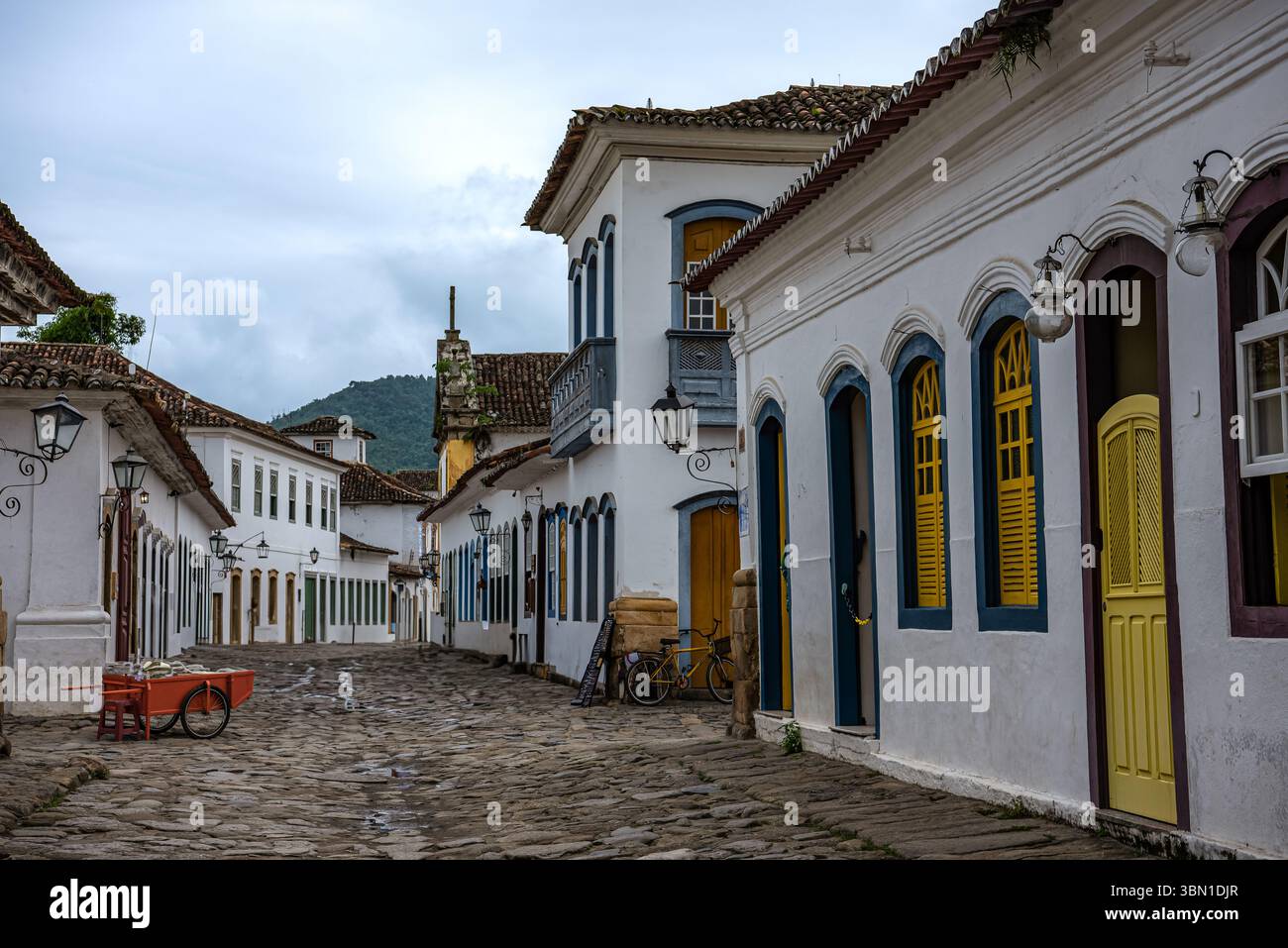 Colorful Colonial Buildings on a Cobblestone Street in Paraty, Brazil ...
