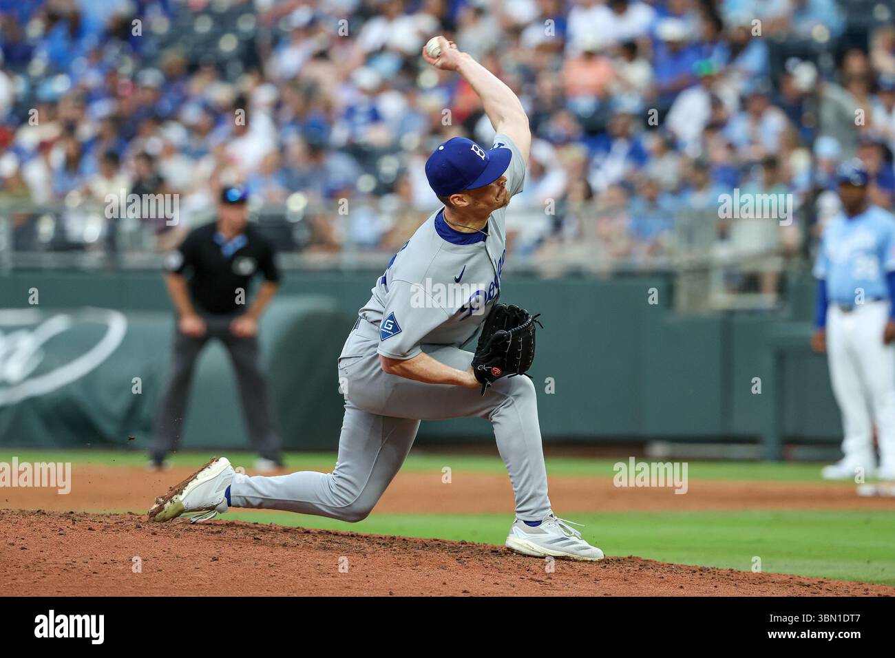 June 29, 2025: Los Angeles Dodgers relief pitcher Jack Dreyer (86 ...