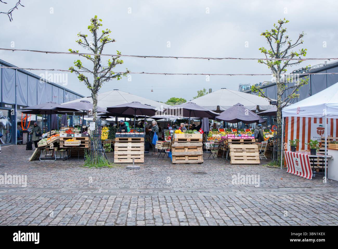 Small farm market with fruits, vegetables and flowers on Torvehallerne ...