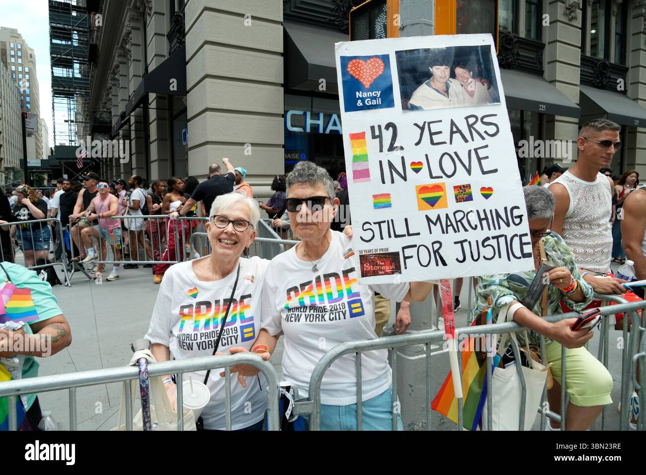 Gail Cohan, Nancy Goldstein celebrate 42 years in love during the NYC ...