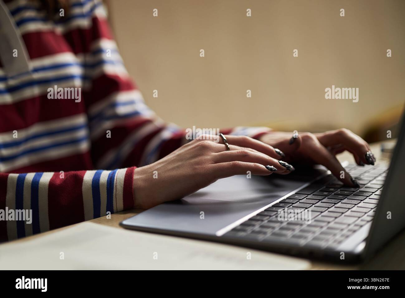 Female hands manicured nails typing hi-res stock photography and images ...
