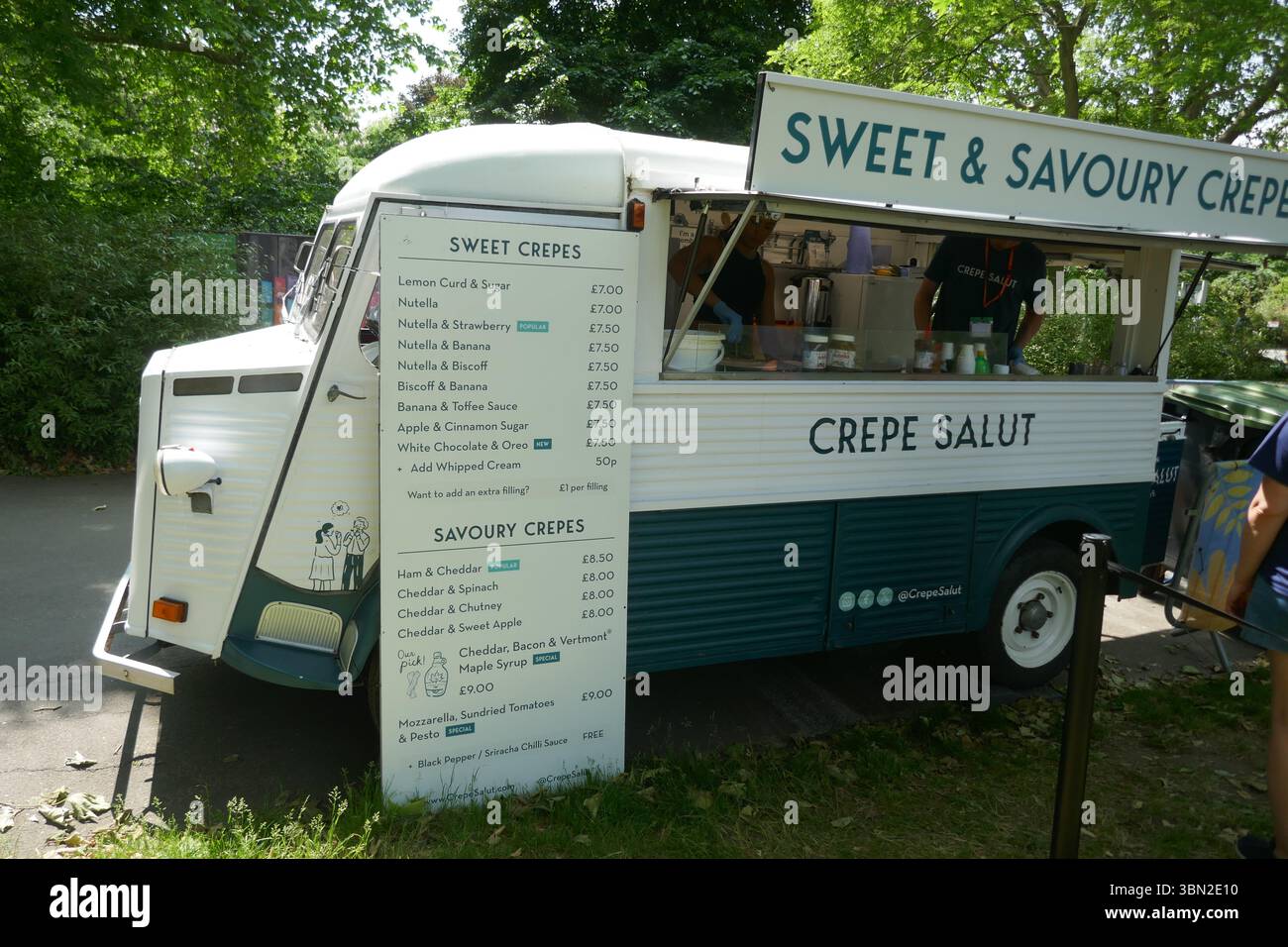 London, England 31st May 2025 Crepe Salut at ZSL London Zoo in RegentÕs ...