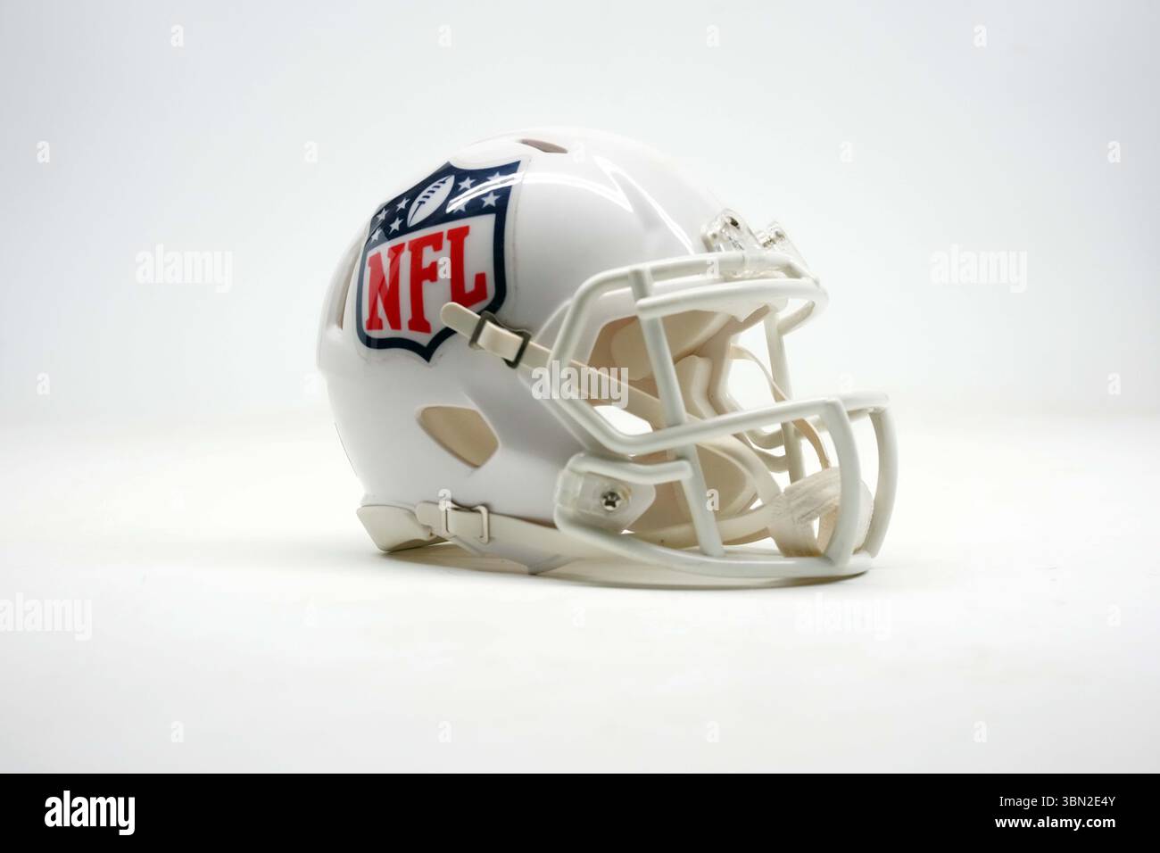 Nfl logo 2025 hi-res stock photography and images - Alamy