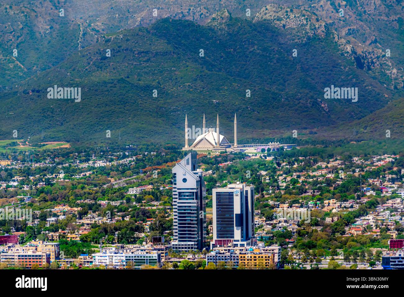The Faisal Mosque is the national mosque of Pakistan, located in the ...