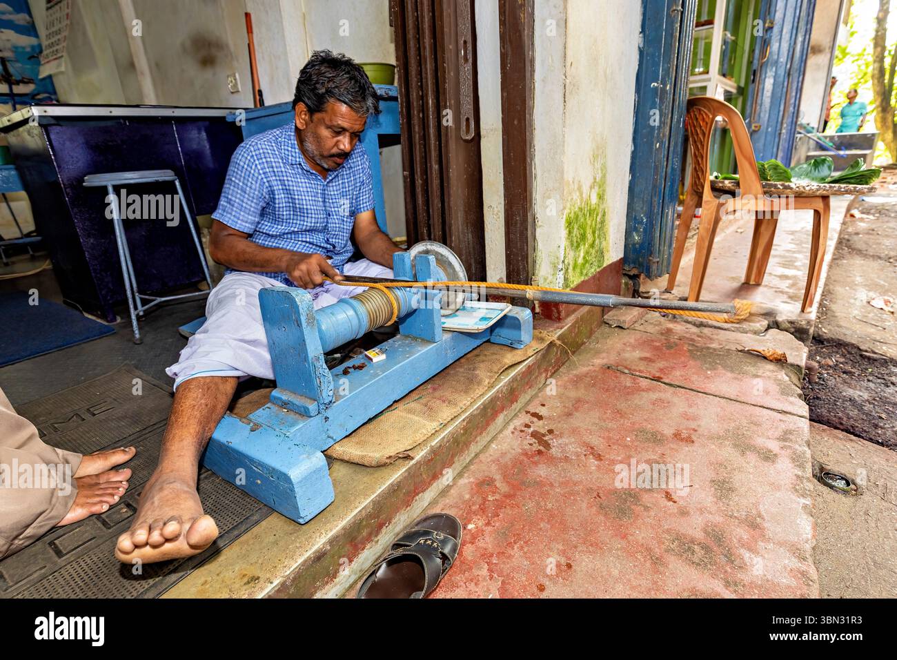 The gemstones worker at Ratnapura in Sri Lanka Stock Photo - Alamy